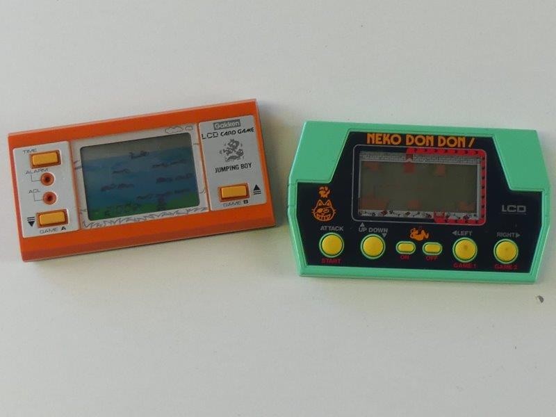 Vintage LCD games consoles - Kringwinkel